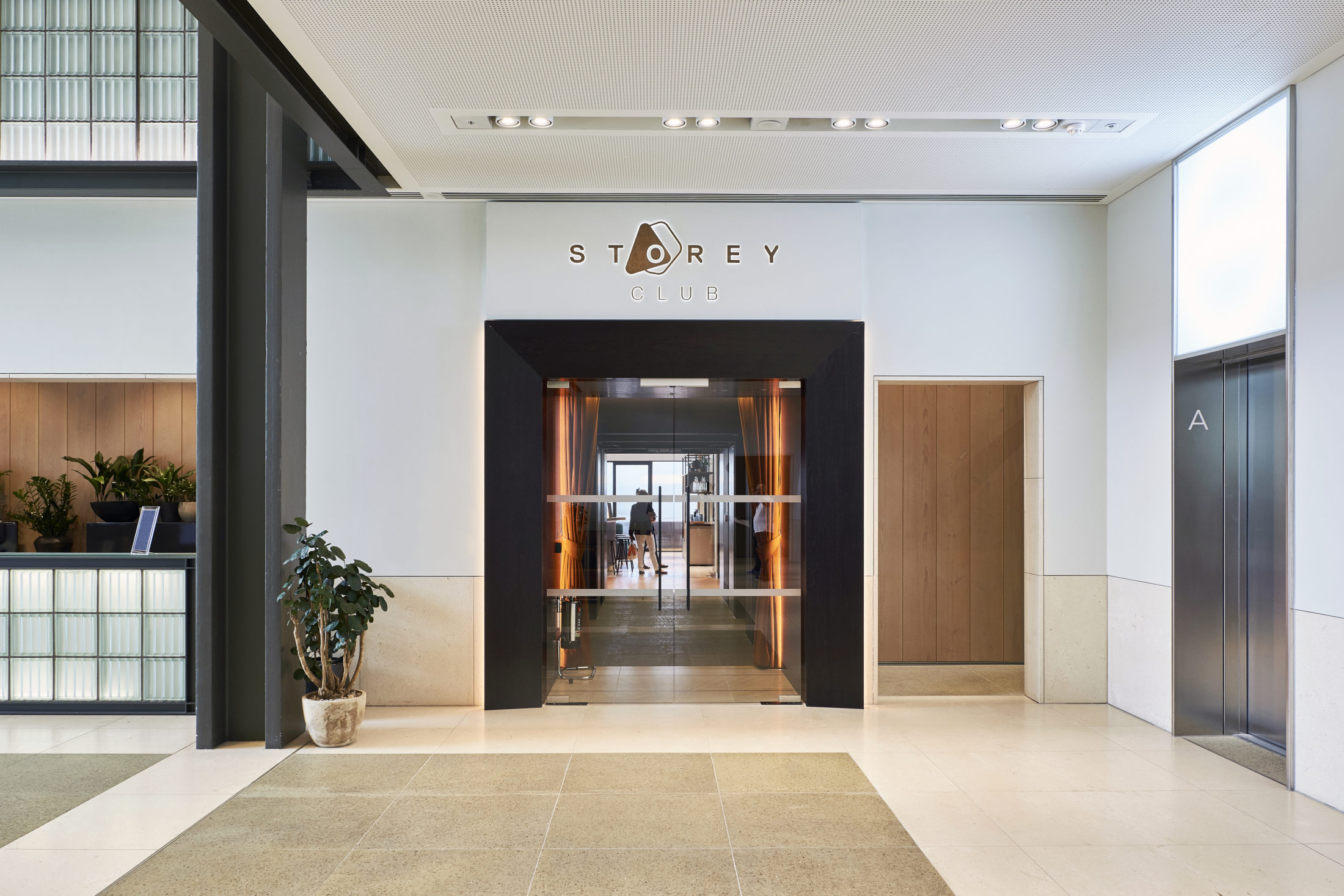 Thomas Matthews – Storey Club Signage